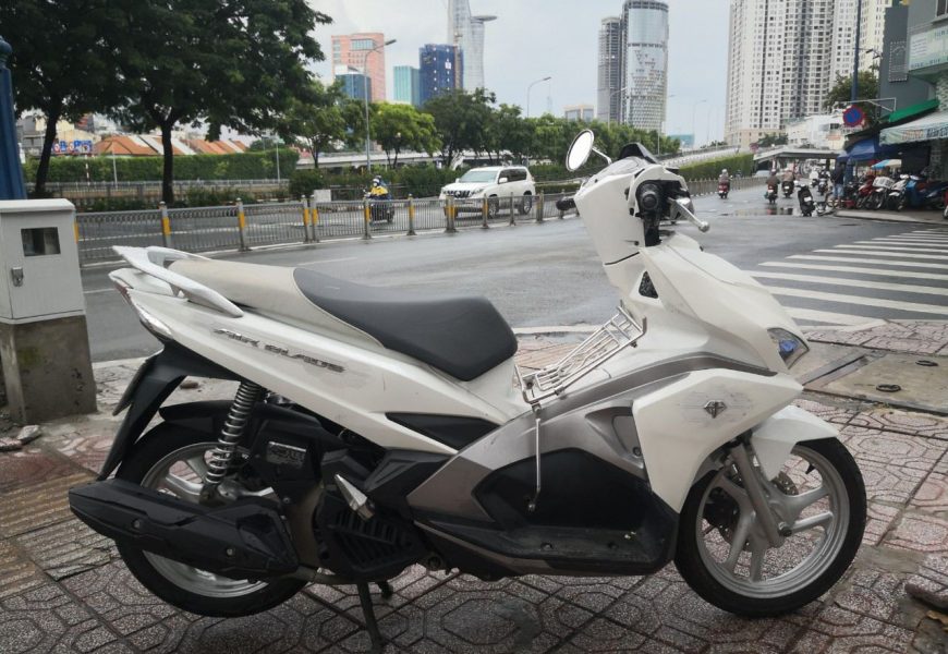 Honda Air Blade 125cc – Dung Motorbikes